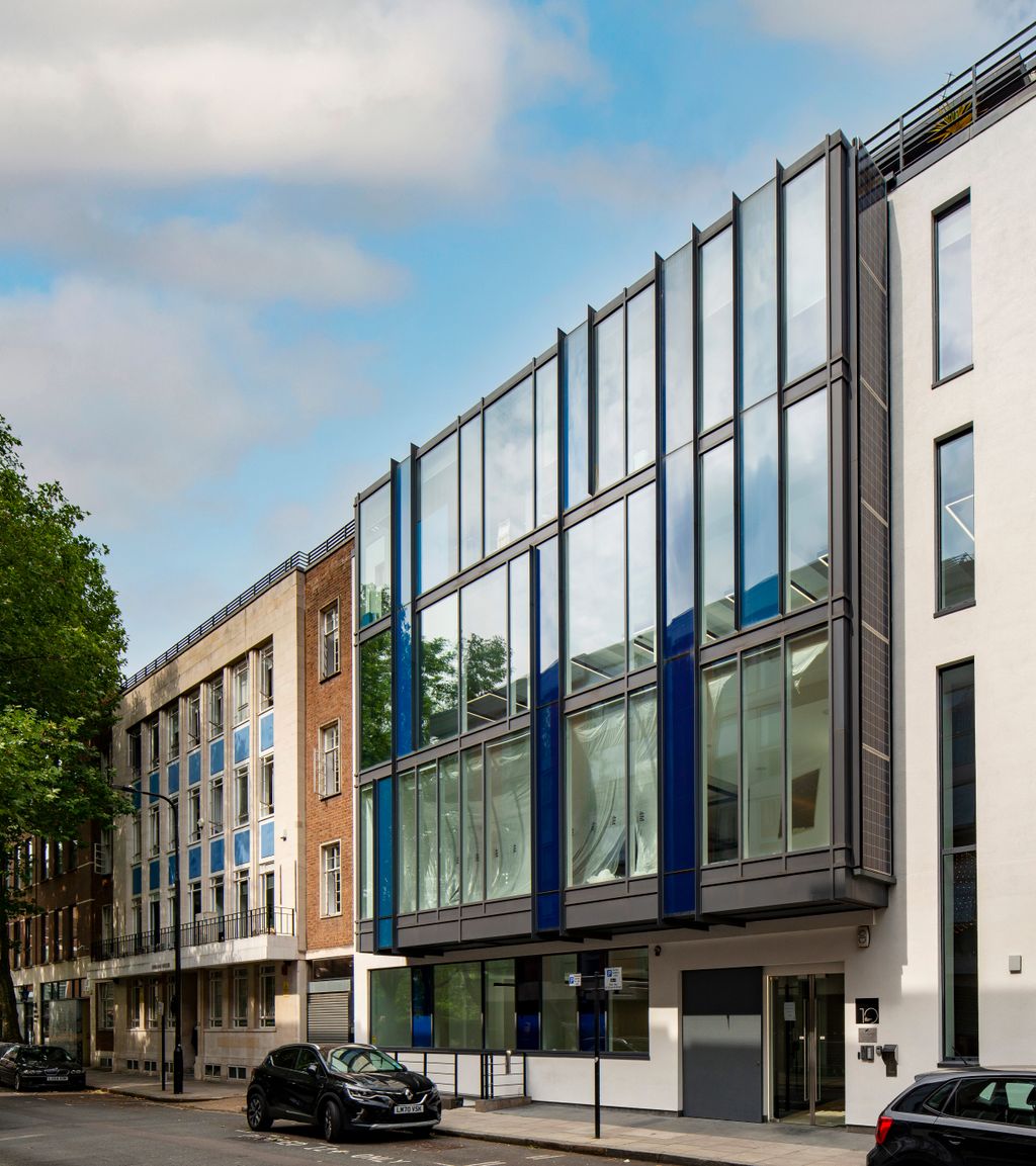 10 Whitfield Street - Fitzrovia W1